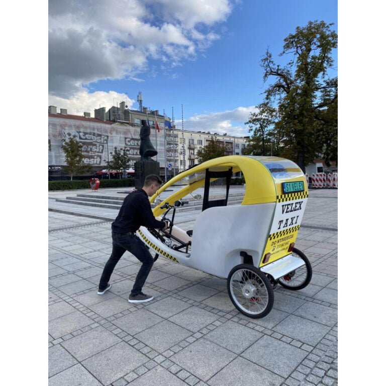 Pojazd typu riksza VELEX trike TAXI - VELEX
