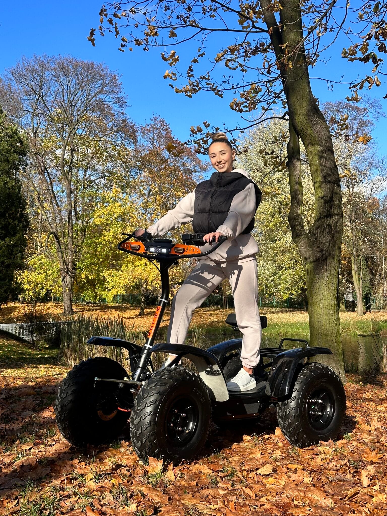 Pojazd elektryczny 4x4 VELEX Sampler