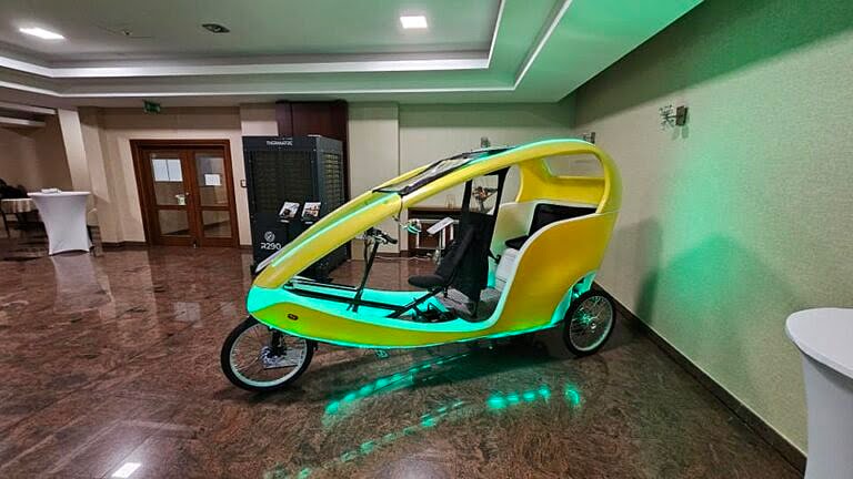Pojazd typu riksza VELEX trike TAXI - VELEX